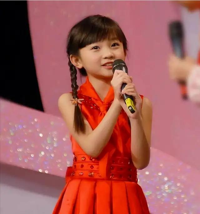 Yang Peiyi and Lin Miaoke, because of a decision, took a different path ...