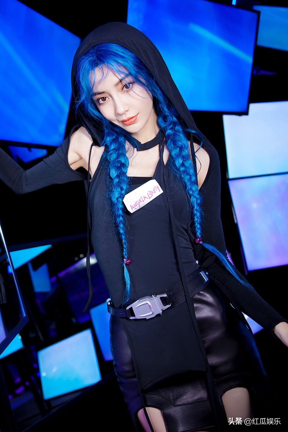 Welcome to the world of e-sports girls of Jinx angelababy - iNEWS