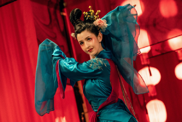 Hanikezi appeared amazing? Seeing her filming clothes, I admire how ...