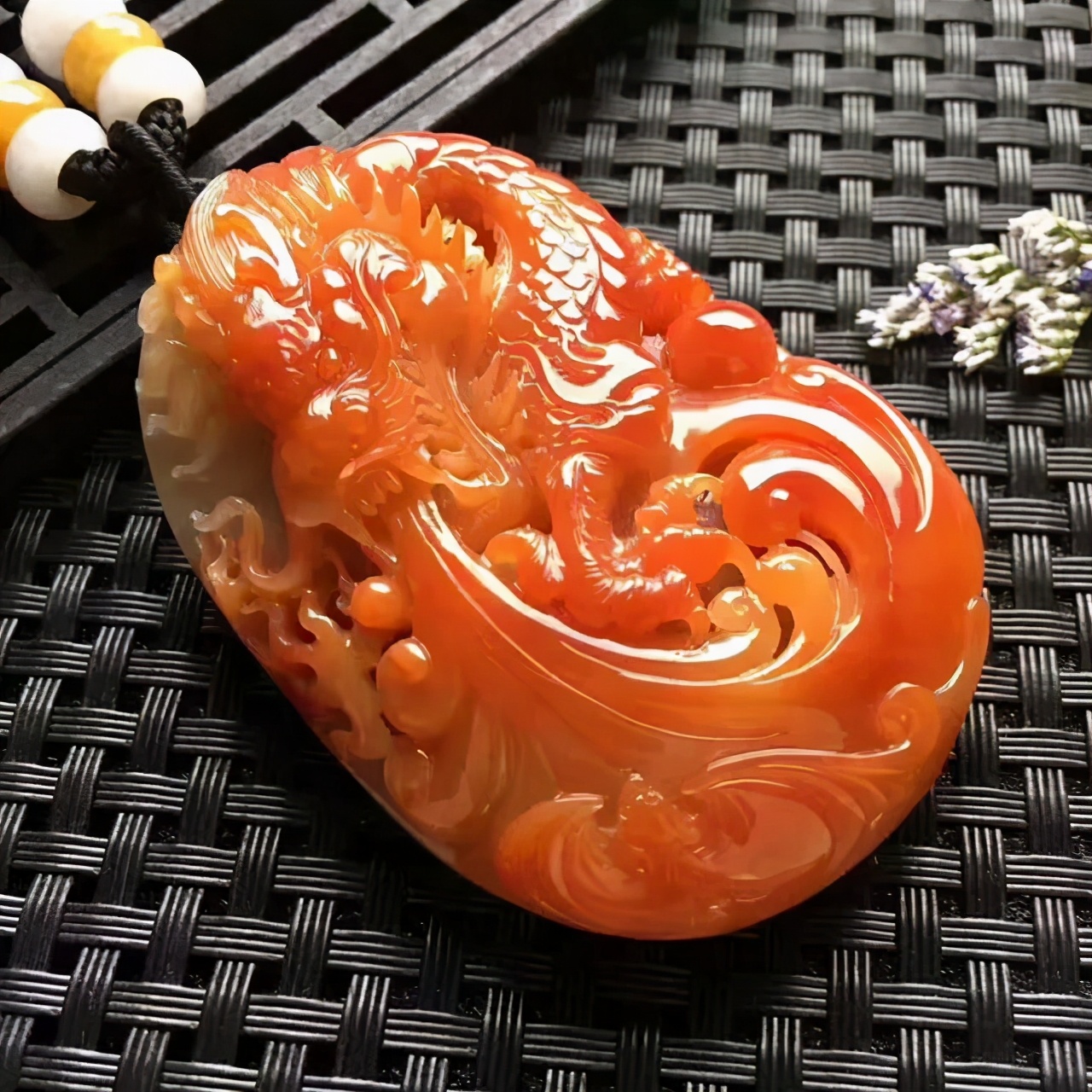 Nine traditional jade jewelry for Chinese men - iNEWS