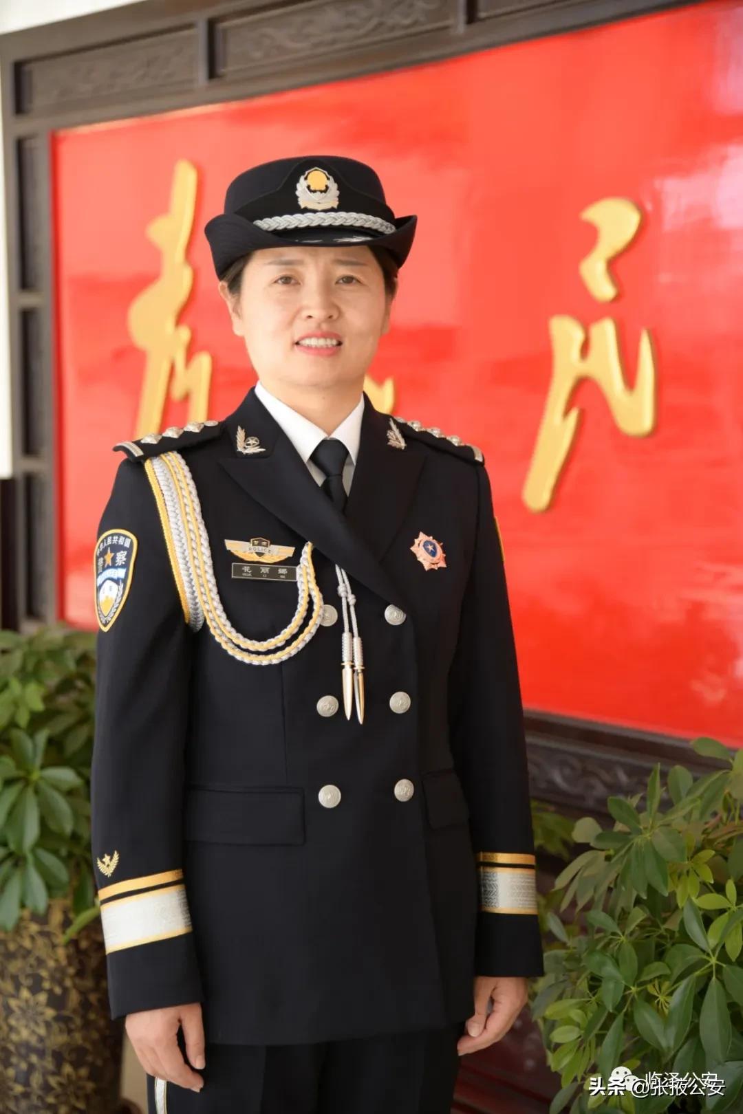 [Policy Artists]Hua Lina: The flower of the police camp, casts the soul ...