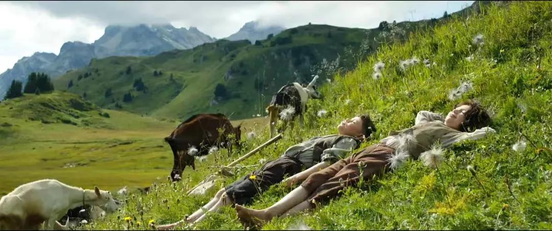 Heidi and Grandpa: Use warm kindness to dispel the cold in the Alps - iNEWS