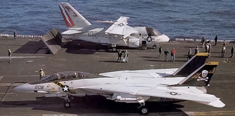 F117N "Seahawk", the US Navy's 30-year-leading stealth carrier-based ...