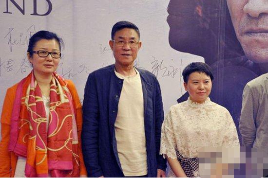 The 66-year-old Lao Xi Gu is deeply involved in a romantic storm and is ...