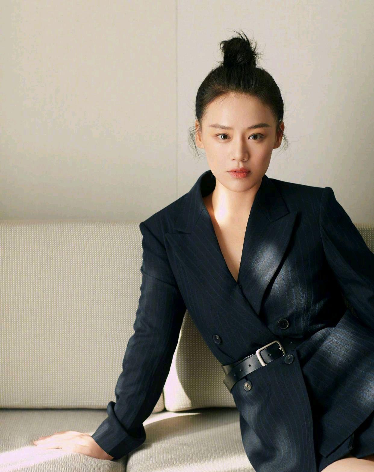 With a big face and thick neck, how do you look thin in winter? Master ...