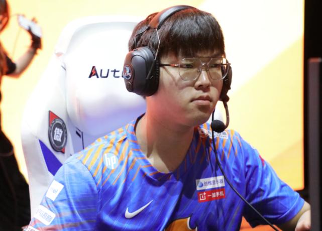 LPL makes a big move again, BLG pulls the championship team for Uzi again, Uzi may join the left ...