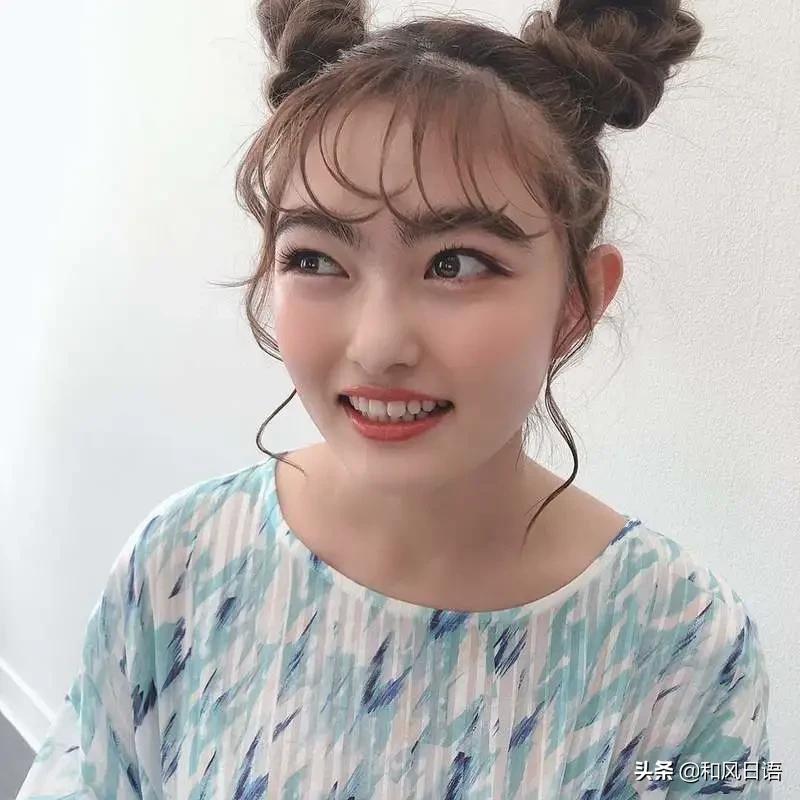 How important are eyebrows? Japanese artist with thick eyebrows is as ...