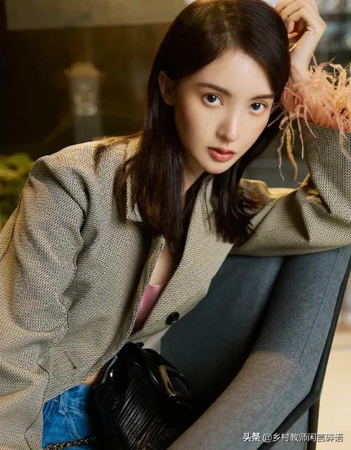 The exquisite girl Jin Chen is too stunning - iNEWS