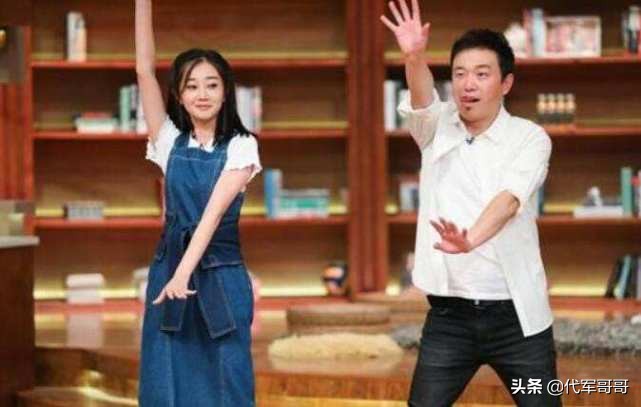 28-year-old beautiful comedian Chen Jianan is praised by Chen Peisi ...