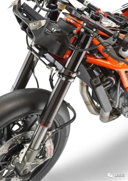 The much-anticipated KTM RC8C debut - iNEWS