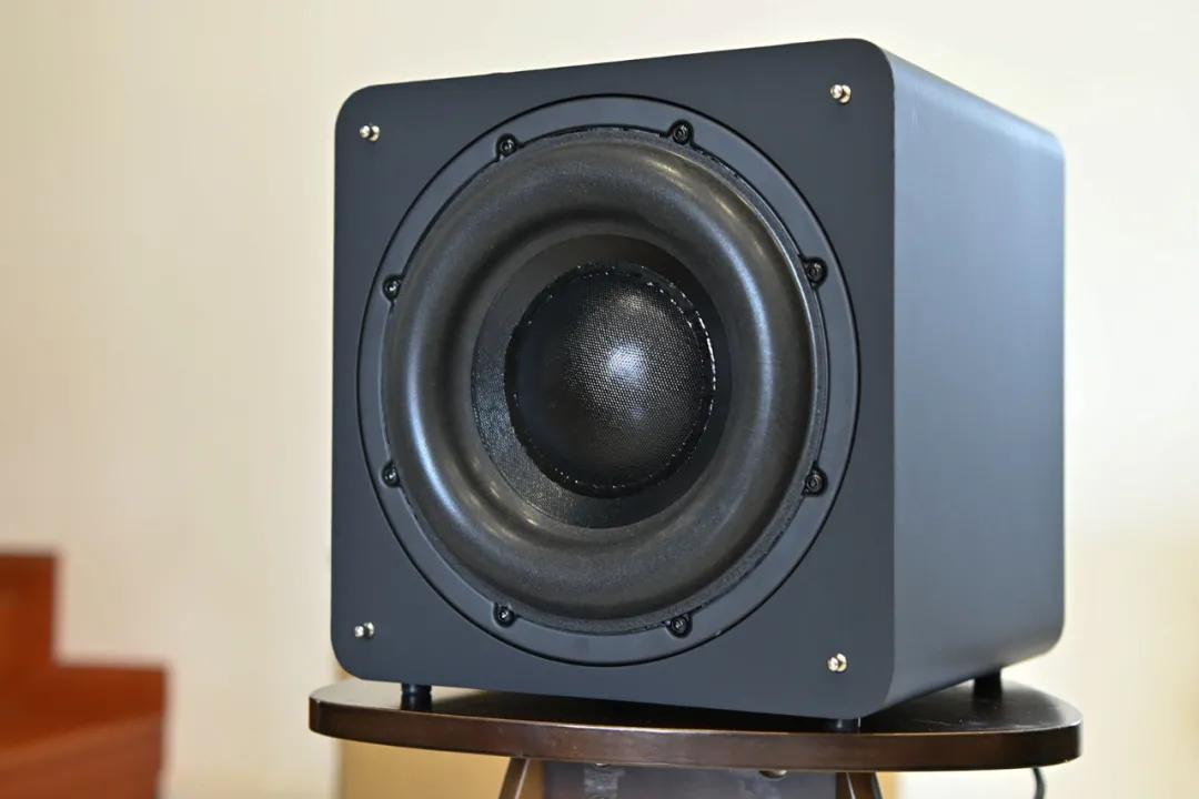 Further "poisonous hair"!Experience the Airpulse ASW300 subwoofer not ...