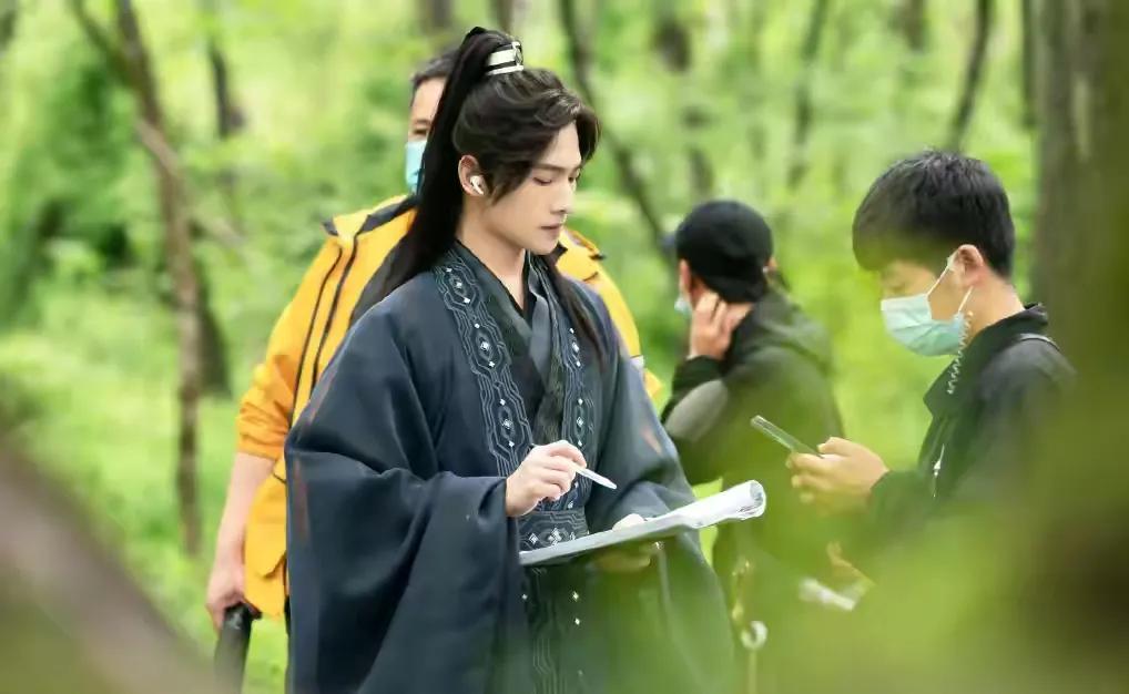 Yang Yang, the future puppet shows will depend on you - iNEWS