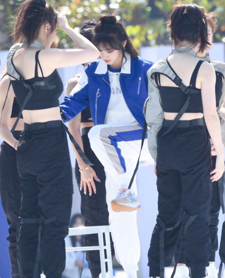 "Run" Huzhou Reuters, Song Yuqi appeared in the opening dance, Tan ...