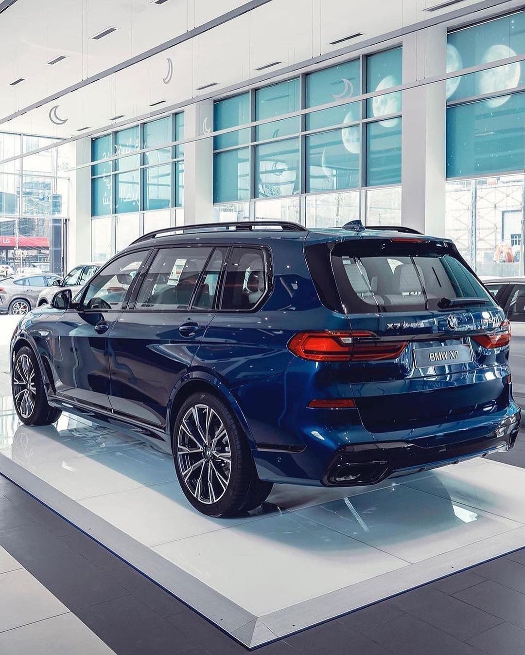 Real shots of 2021 BMW X7 M50i with 4.4T V8 engine - iNEWS