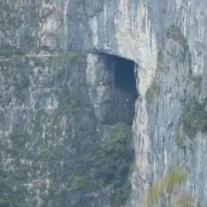 In the Guigu Cave of Tianmen Mountain, a portrait of Guiguzi was ...