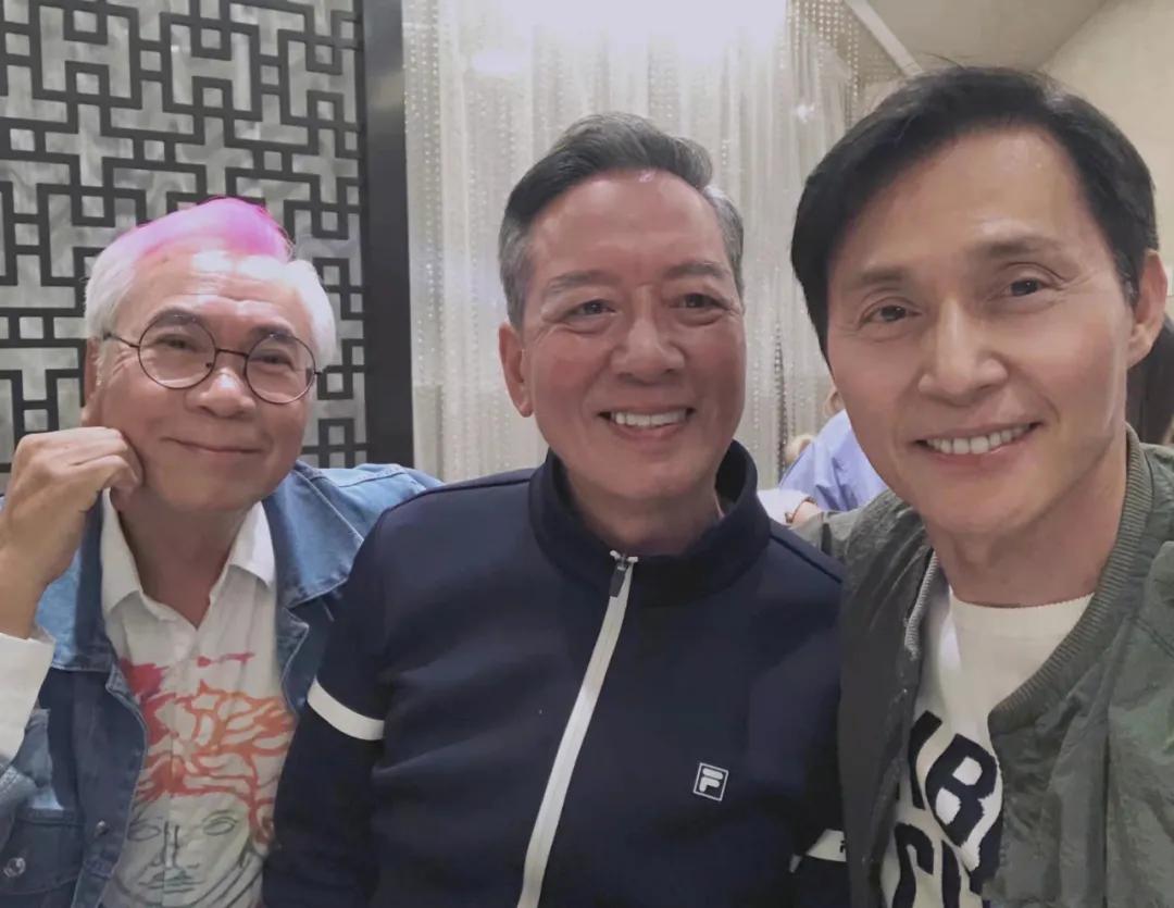 "Tianlong Ba Bu" Murong and his son are rarely in the same frame: Zhang ...