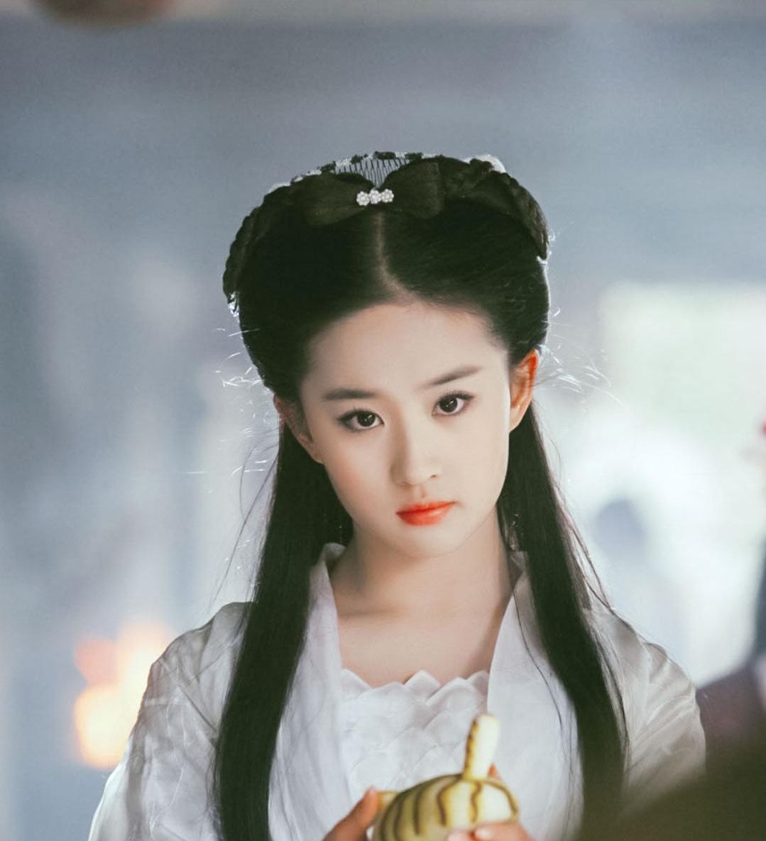 Liu Yifei is so beautiful!Mei cried too many people... - iNEWS