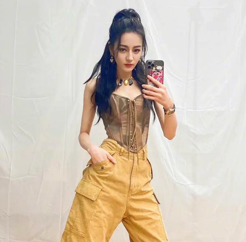 Reba became a piece of paper again for the new play, Huya Baozi's face can't come back, Gao Wen ...