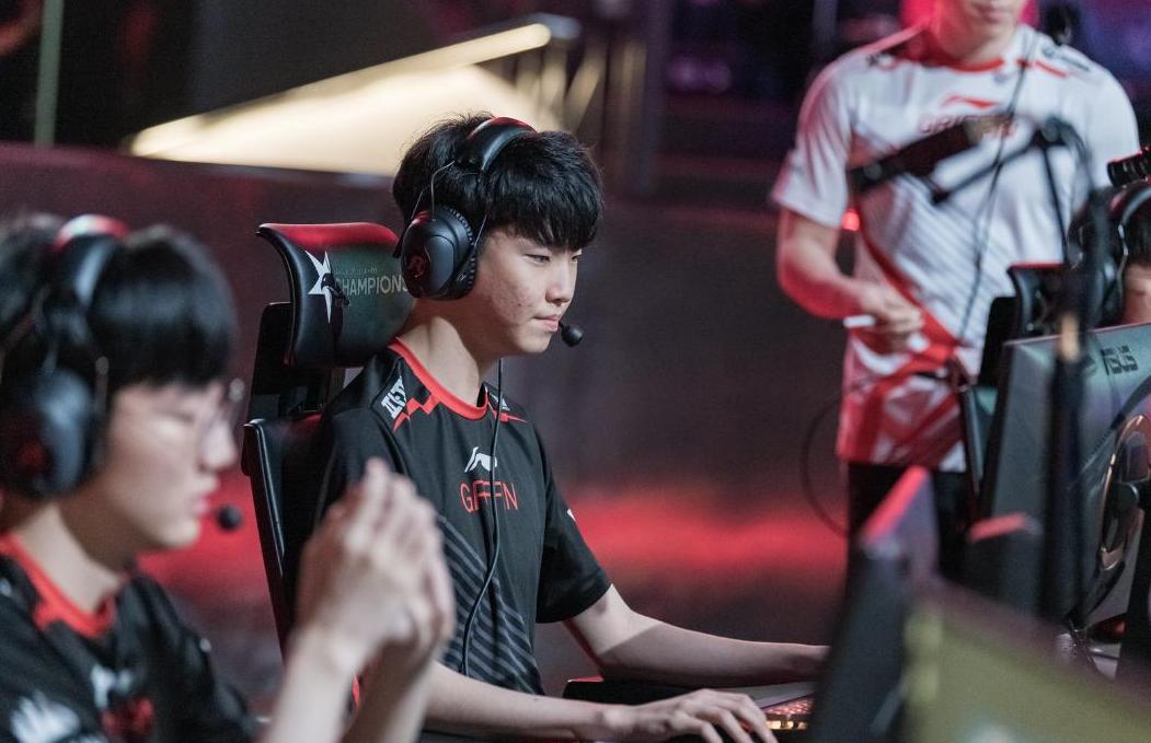 King Ning bluntly said that his left hand is better than Chovy, if ...