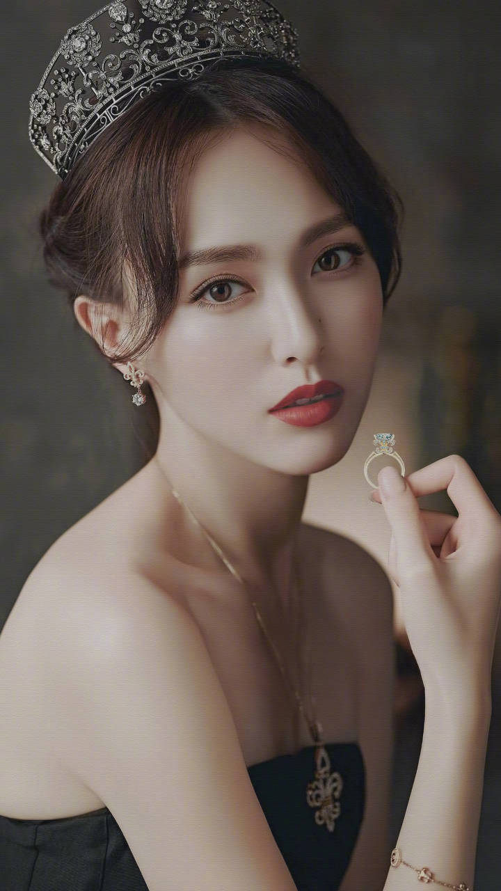 Entertainment News: Tang Yan, Li Yifeng, Chen Yuqi, Yang Ying, Liu ...