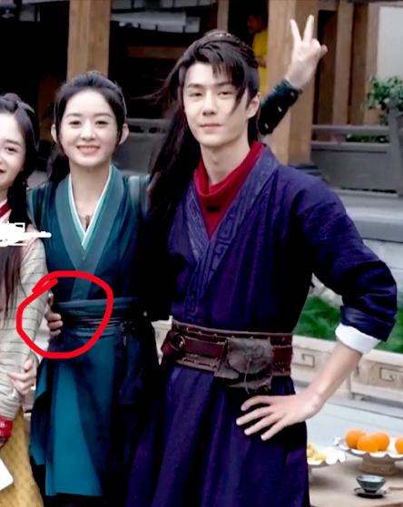 Zhao Liying apologizes for fans to reflect deeply, Wang Yibo avoids ...