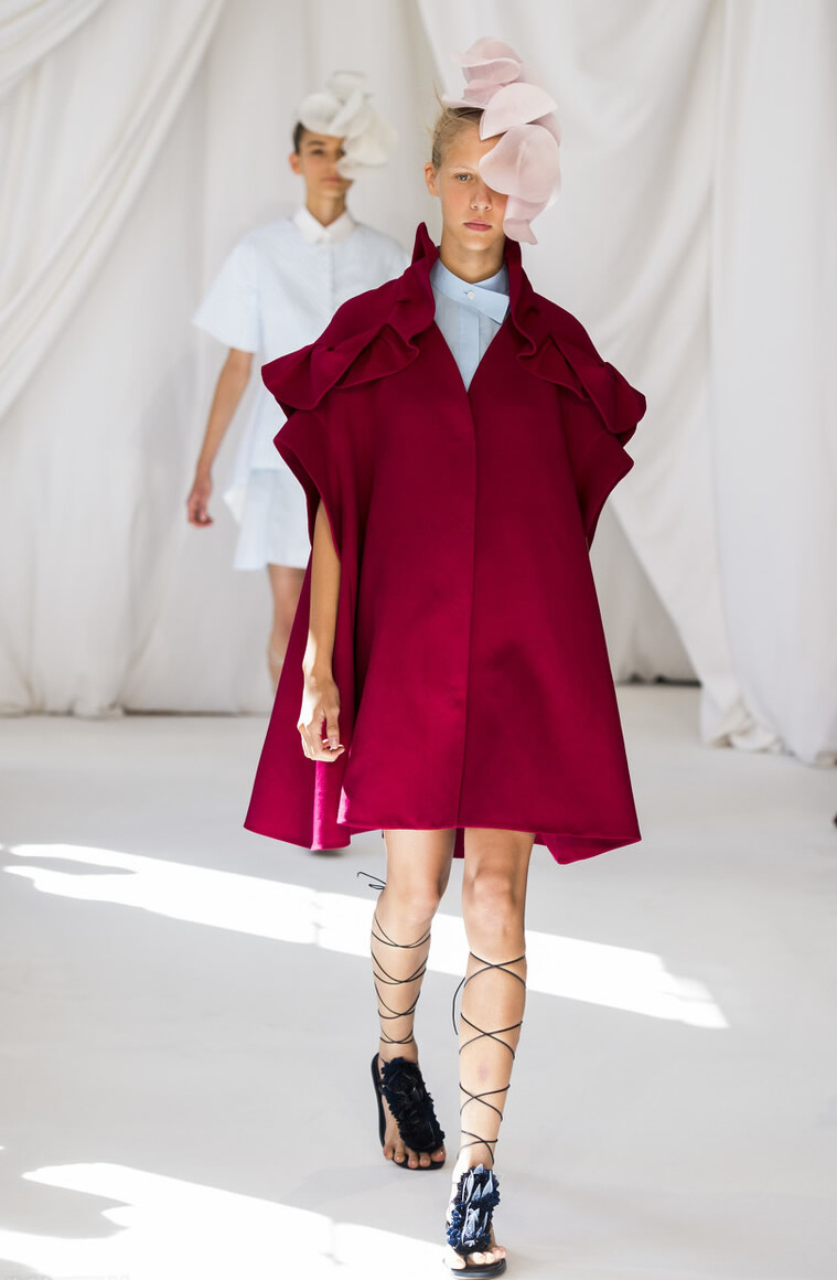 What color goes well with maroon burgundy?The orange color is bright ...