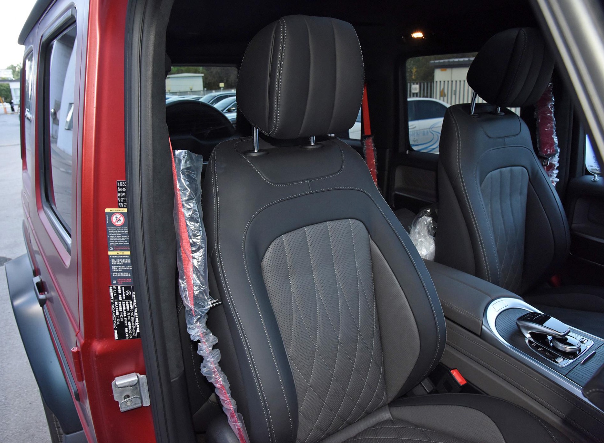 Mercedes-Benz G500 is coming, matte red paint, V8 engine + 3 ...