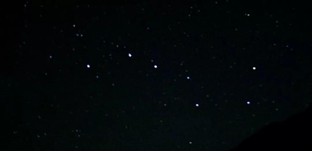 The secrets of the South Dipper and the Big Dipper - iNEWS