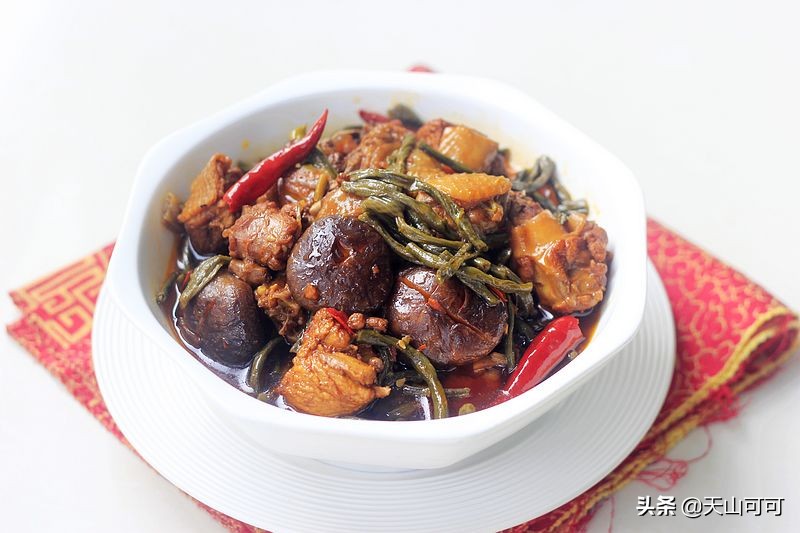 New Year's Day, how to eat dried cowpea?I made it, and it tastes full ...