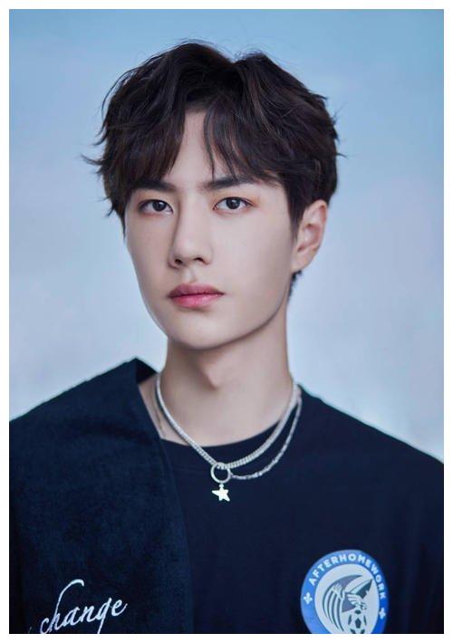 In the real version of "Infernal Affairs", actor Wang Bo's car was installed with a tracker, and ...