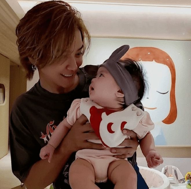 Show Luo upgraded to be a father?The 43-year-old well-known broker has ...