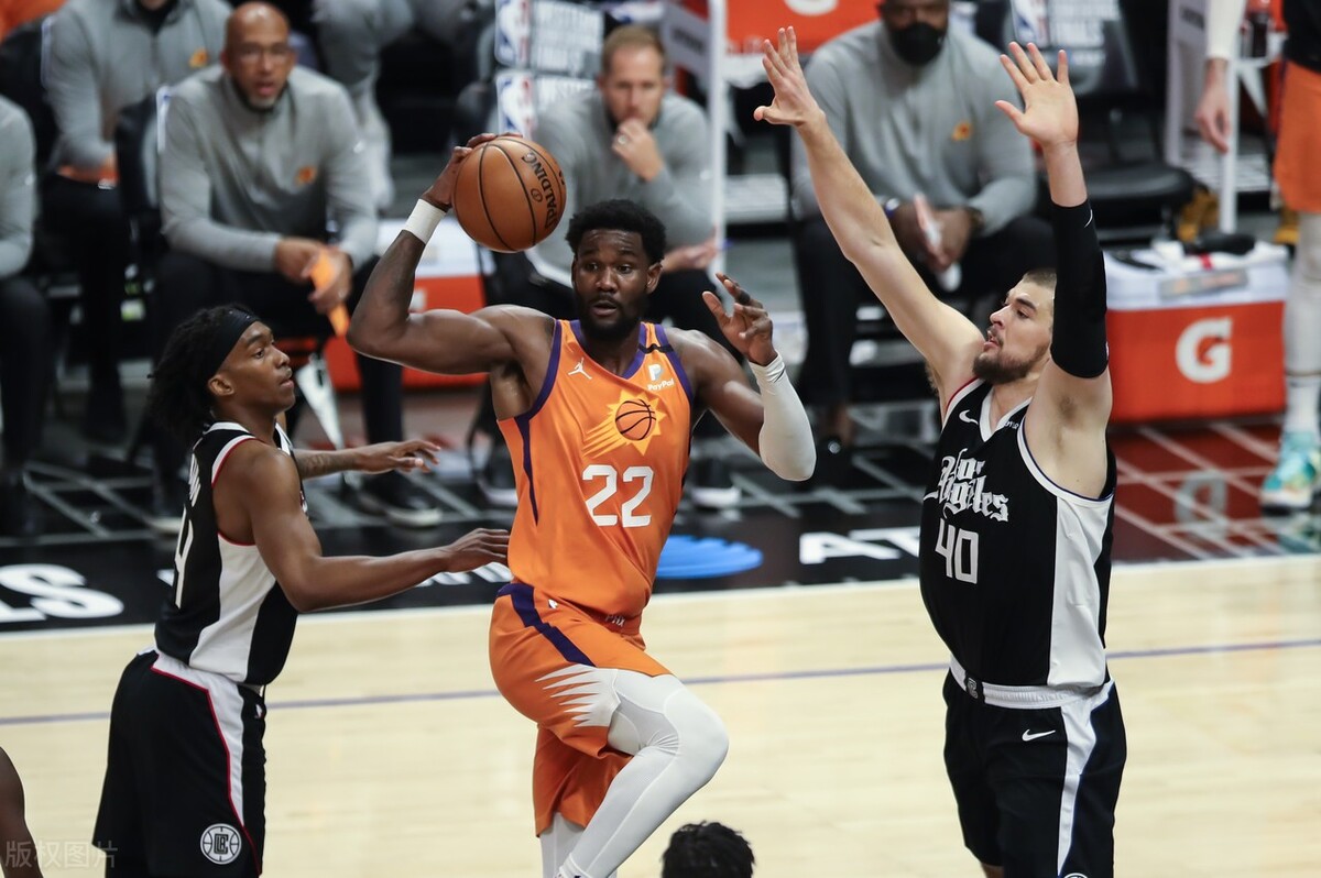 The champion who was questioned for 3 years now shines in the playoffs ...