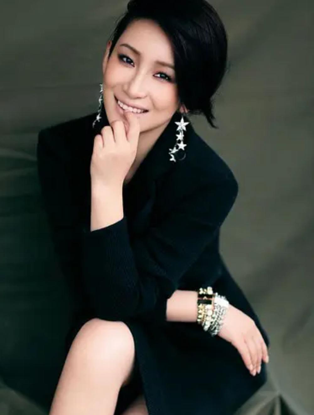 The stubborn life of the actress Qin Hailu, and the three important men ...