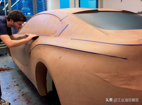 How industrial sludge is made into car models - iNEWS