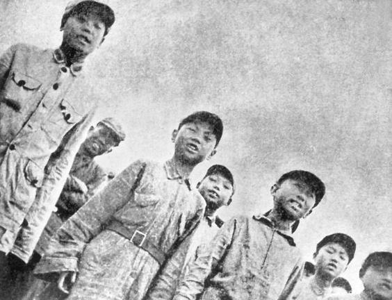 Duan Suquan, 18-year-old political commissar of the Red Army Division ...