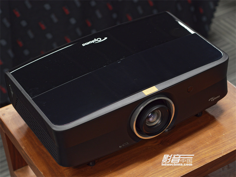 Optoma EL500K: a rare sense of transparency and three-dimensional, the ...