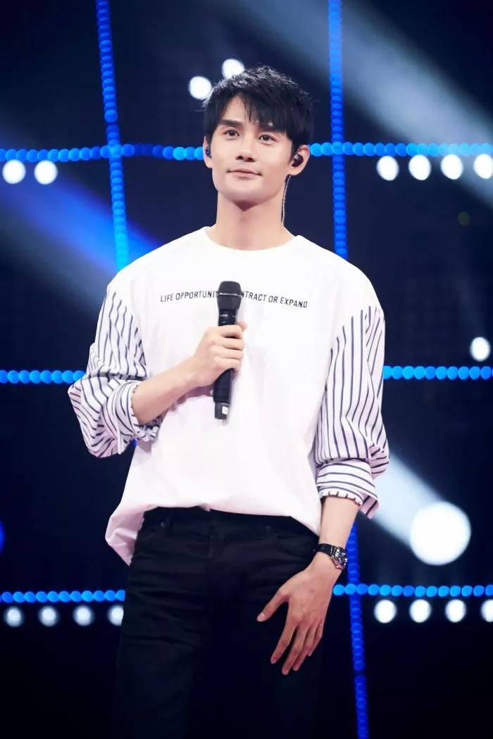 "Kai Kai Wang Tie"-Wang Kai - iNEWS