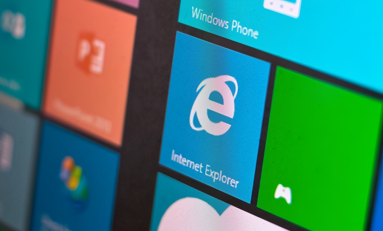 Microsoft announced that it will stop supporting Internet Explorer next ...