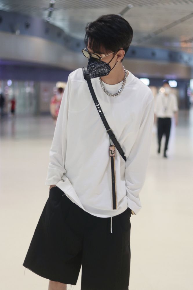 Li Yifeng Reba Xiao Zhan Gong Jun Qianxi Zhao Liying Yang Yang Deng Lun ...