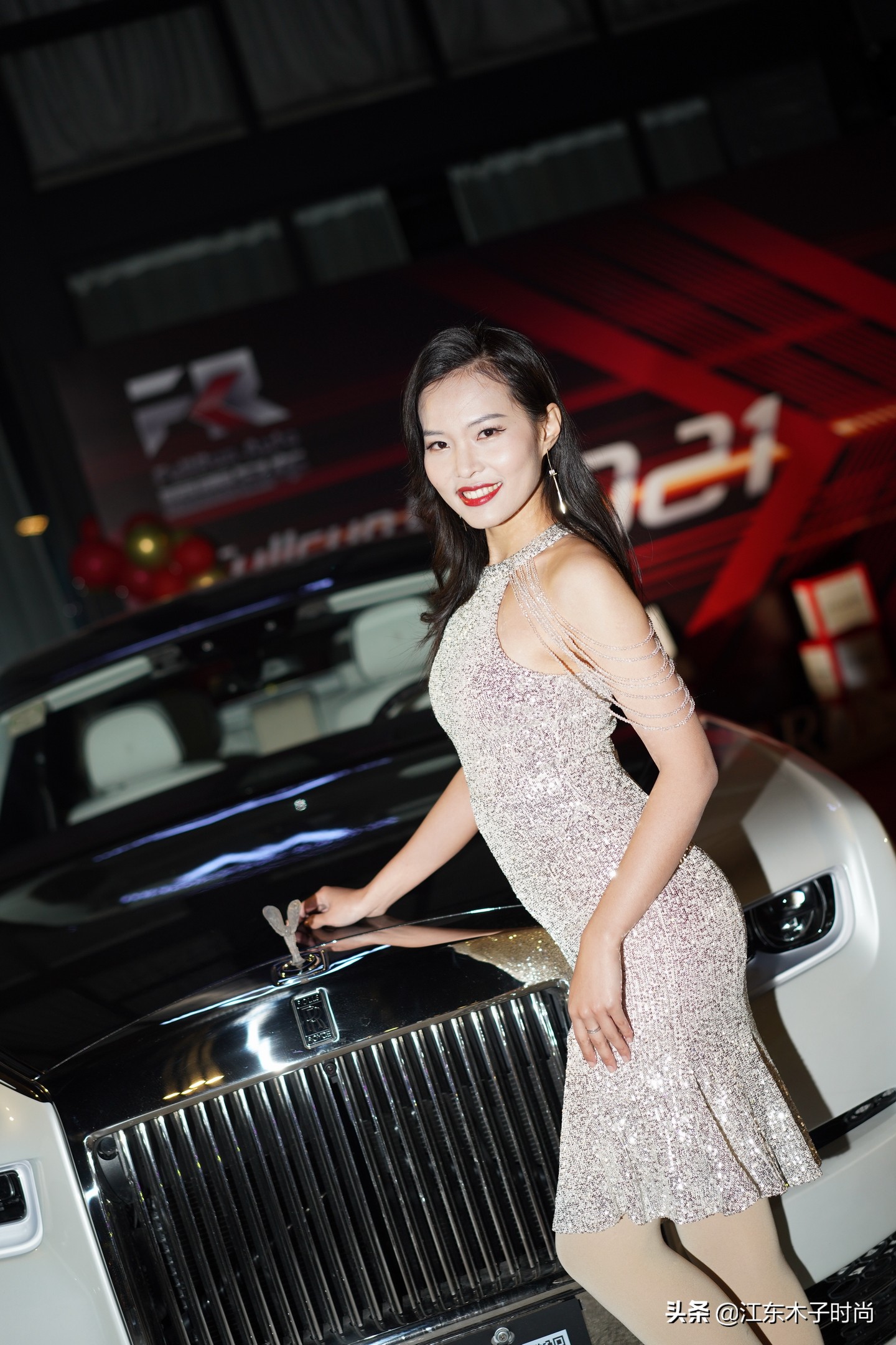 At Taikoo Cang Wharf, Guangzhou, I ran into model Yingqi, who is also a ...