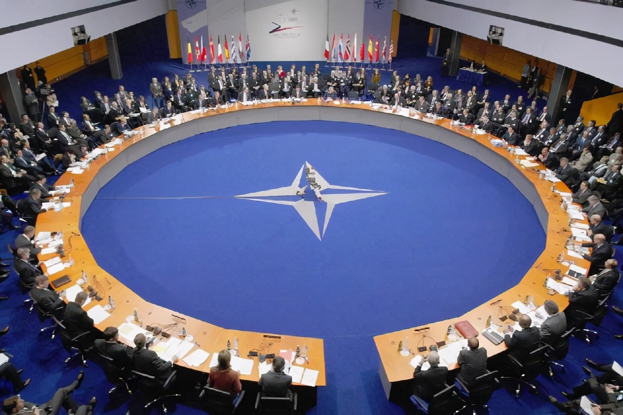 Long Yongtu: Some people have begun to talk about "de-sinicization", we ...