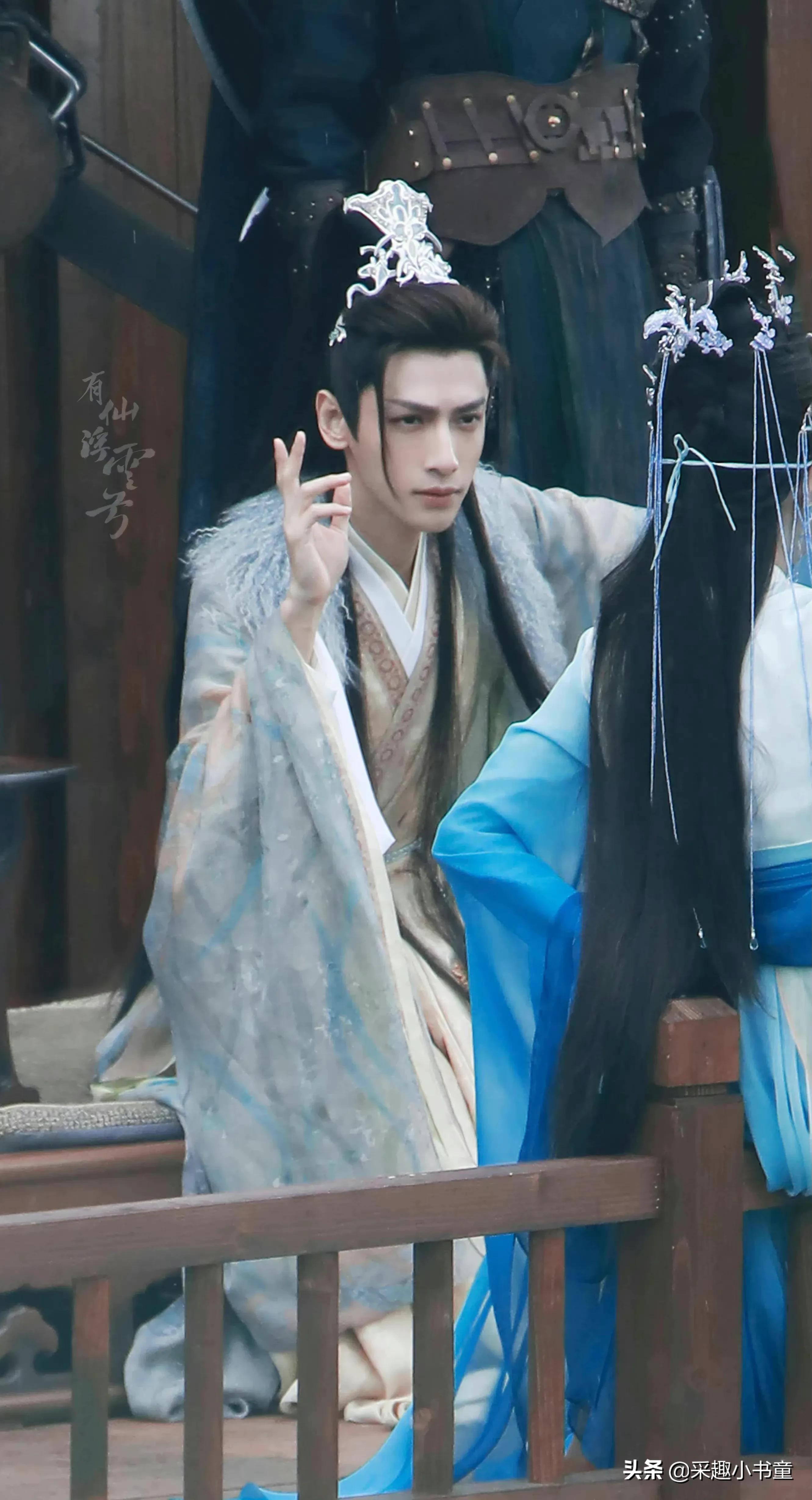 The TV series "Changyue Jinming", the first picture of Luo Yunxi and ...