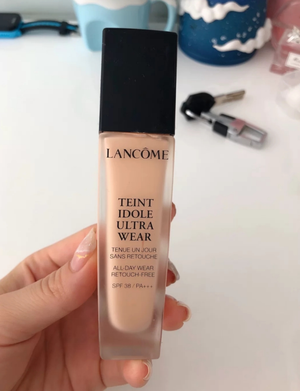 What liquid foundation holds makeup and controls oil?These are the best ...