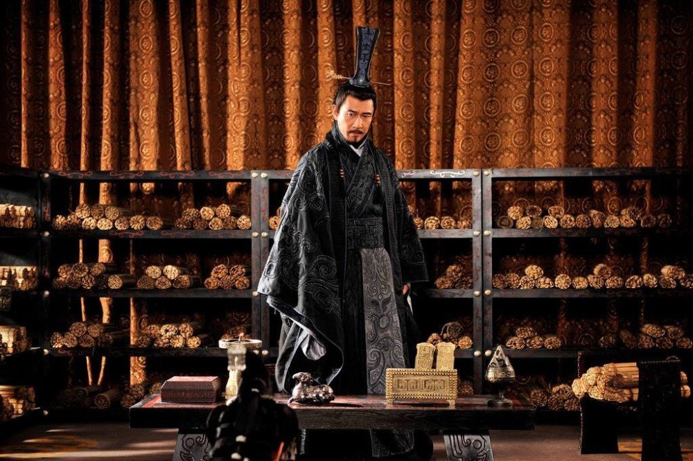 Served for the relief of King Qi Wei, but later became a loyal minister ...