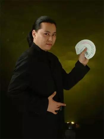 The fame history of "Spring Festival Evening Magician" Liu Qian and the ...