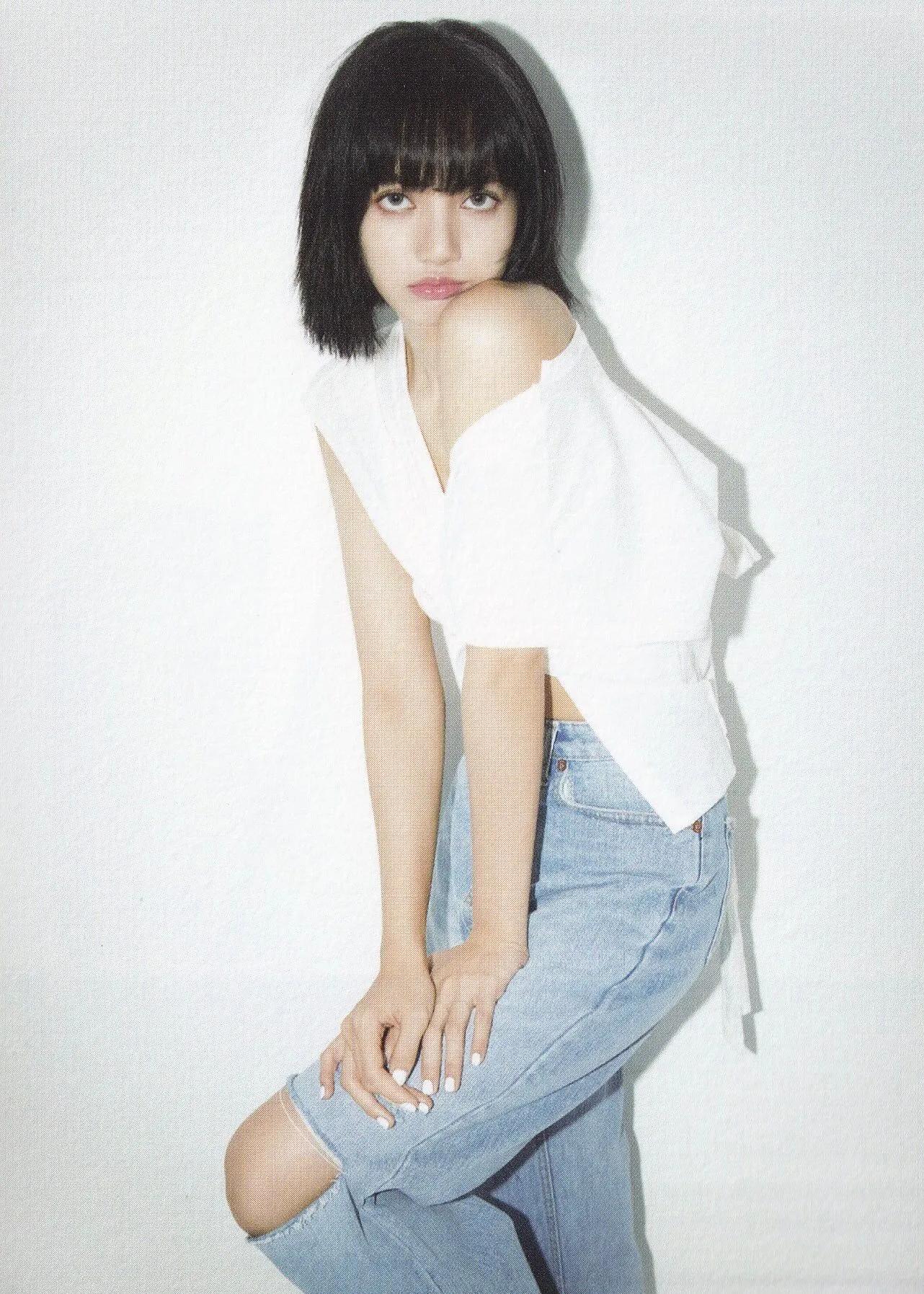 lisa pure white simple photo-unstoppable cute - iNEWS
