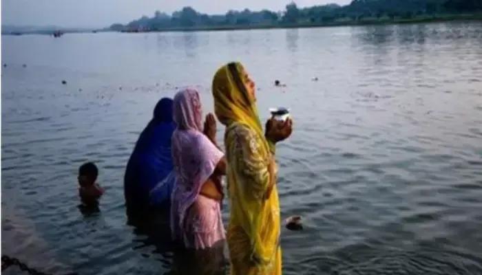 I dare to drink the Ganges water, do you dare to drink nuclear waste ...