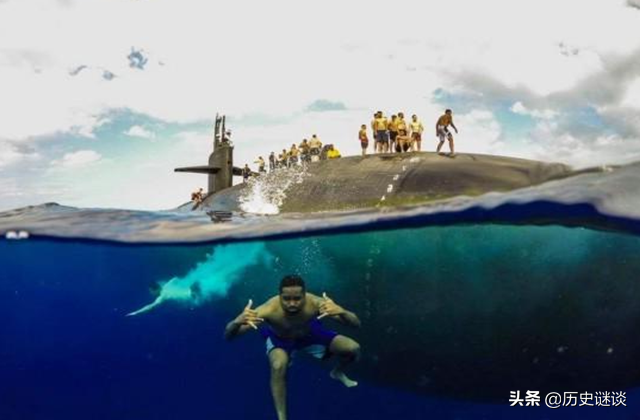 Submarine soldiers have been working in the deep sea for a long time ...