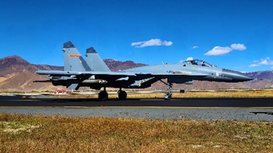 Blue is better than blue!The fighter family derived from the Su-27 has ...