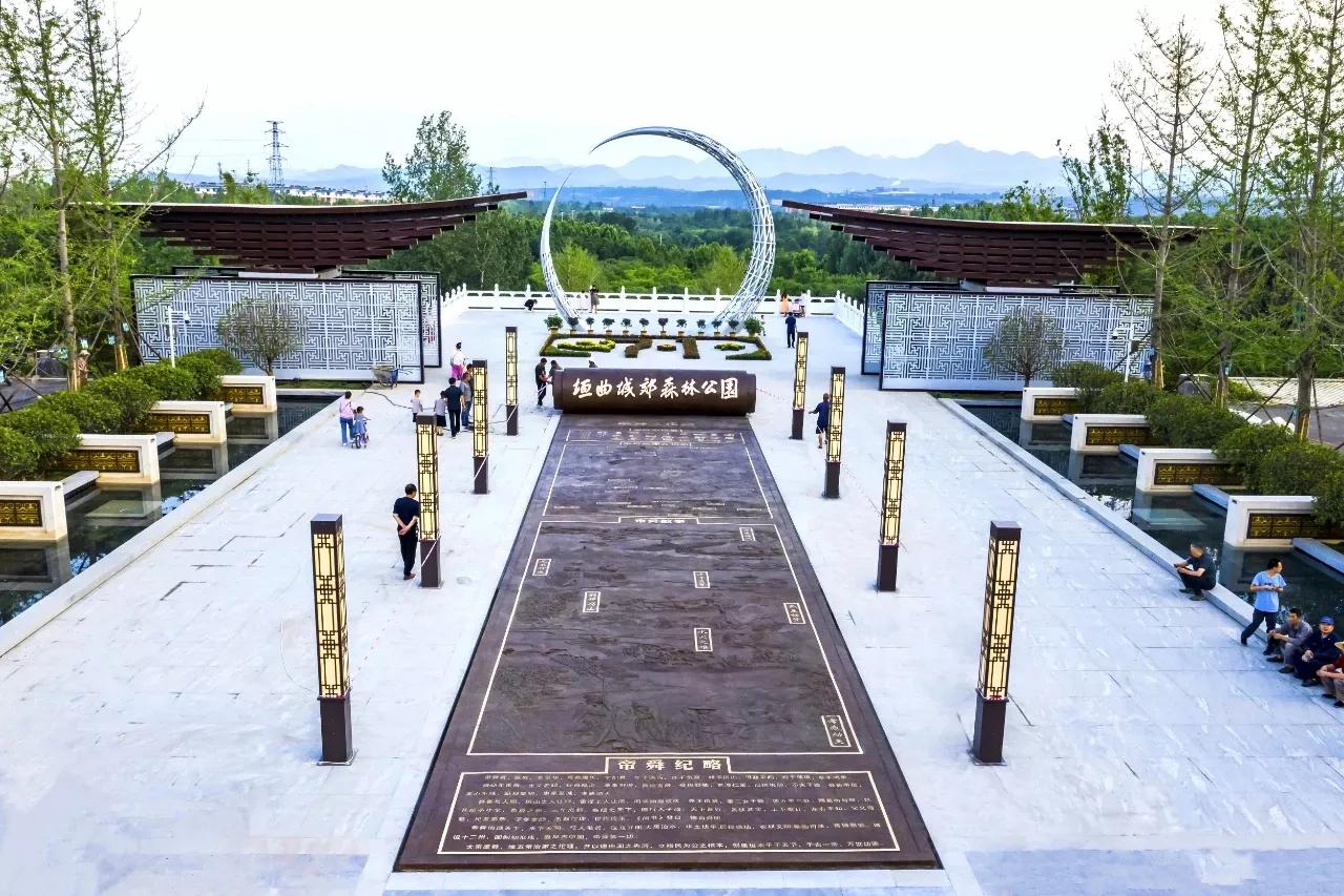 The large bronze ground shop "Emperor Shun Cultural Axis" was completed ...